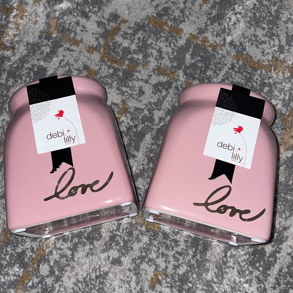 debi lilly design | Accents | New Love Pink Mini Vases Set Of 2 | Poshmark